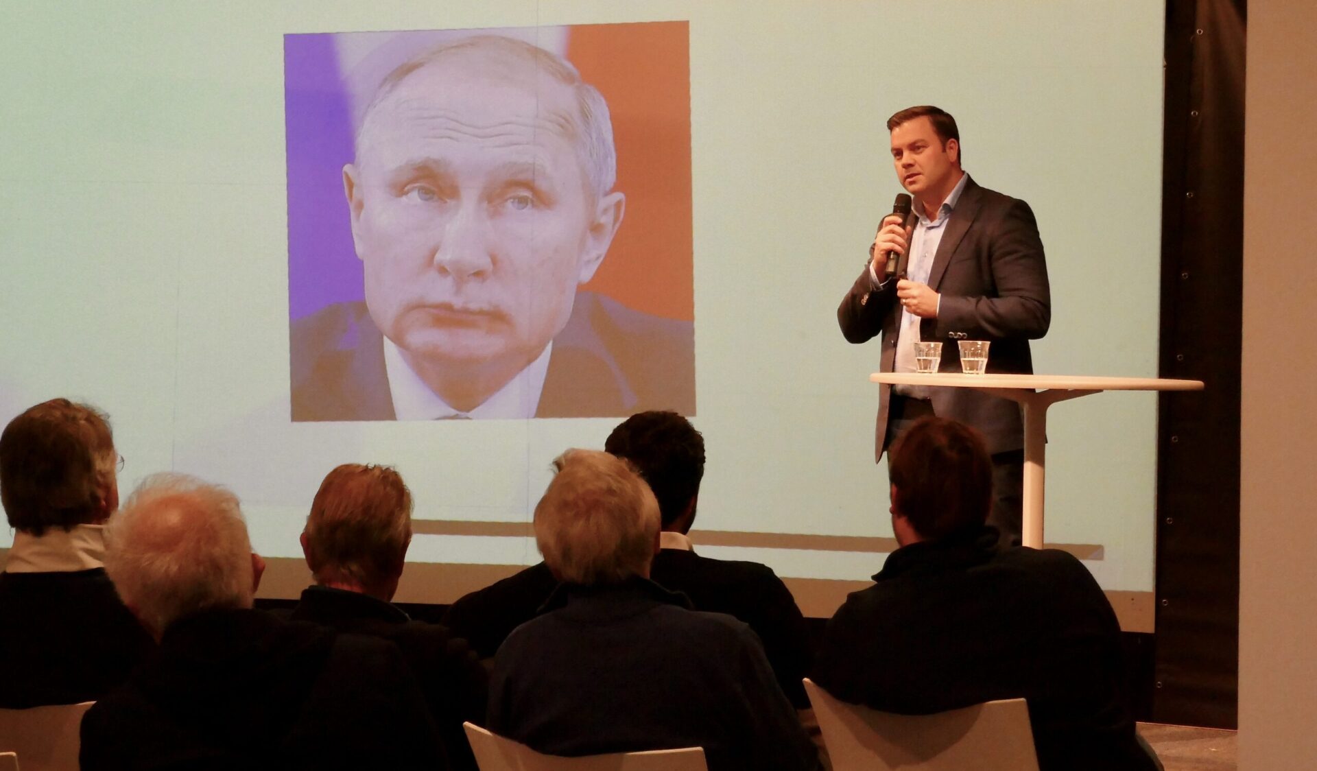 Hans van Cleef als key-note speaker - Publieke Zaken